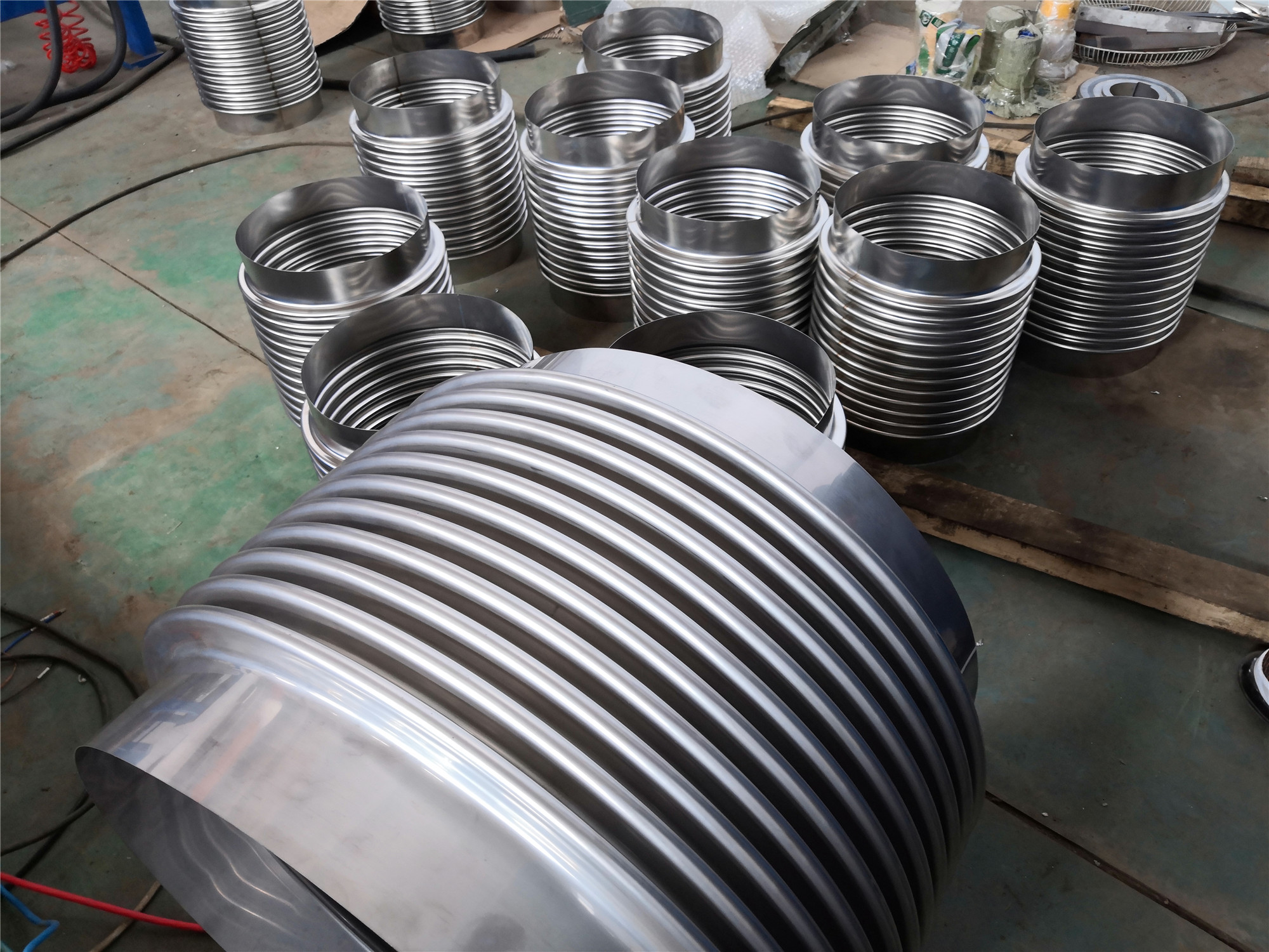 Metal expansion joint forming machine - 秦皇岛海智科技有限公司